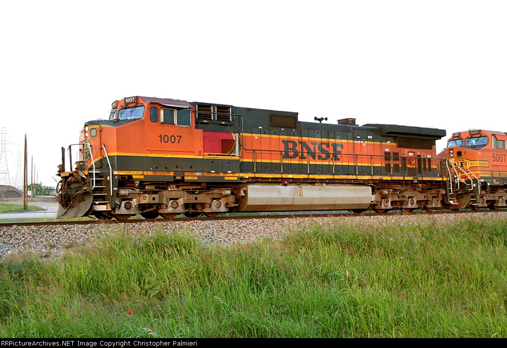 BNSF 1007